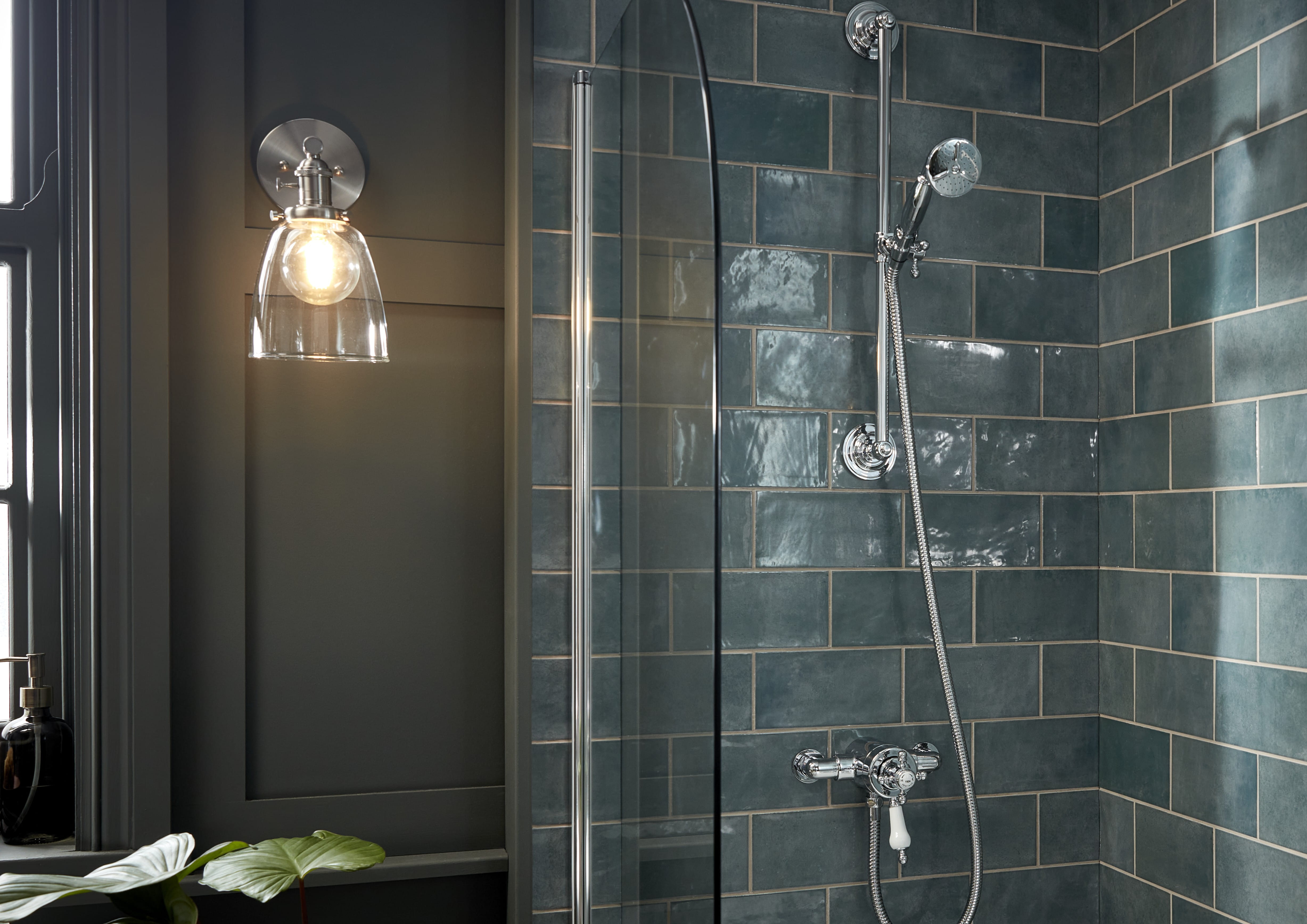 Modern & Traditional Shower Styles | Heritage®